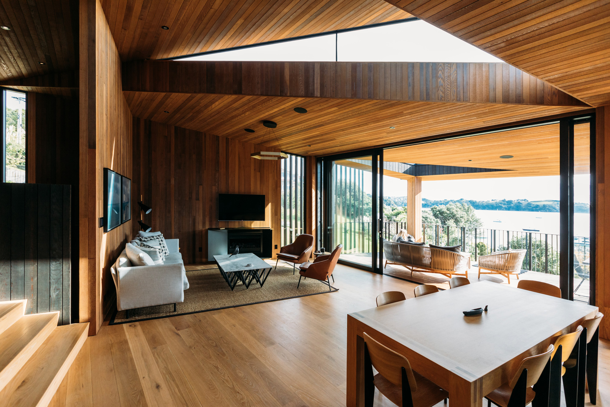 Sandy Bay House picks up a local award. - Stevens Lawson Architects